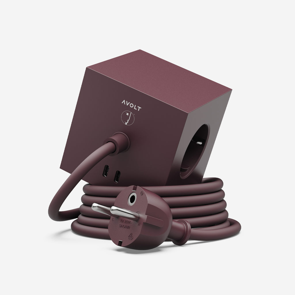 AVOLT Square 1 Steckdose AVOLT × Bauhaus Mulberry Red – rikiki. Grafik ...